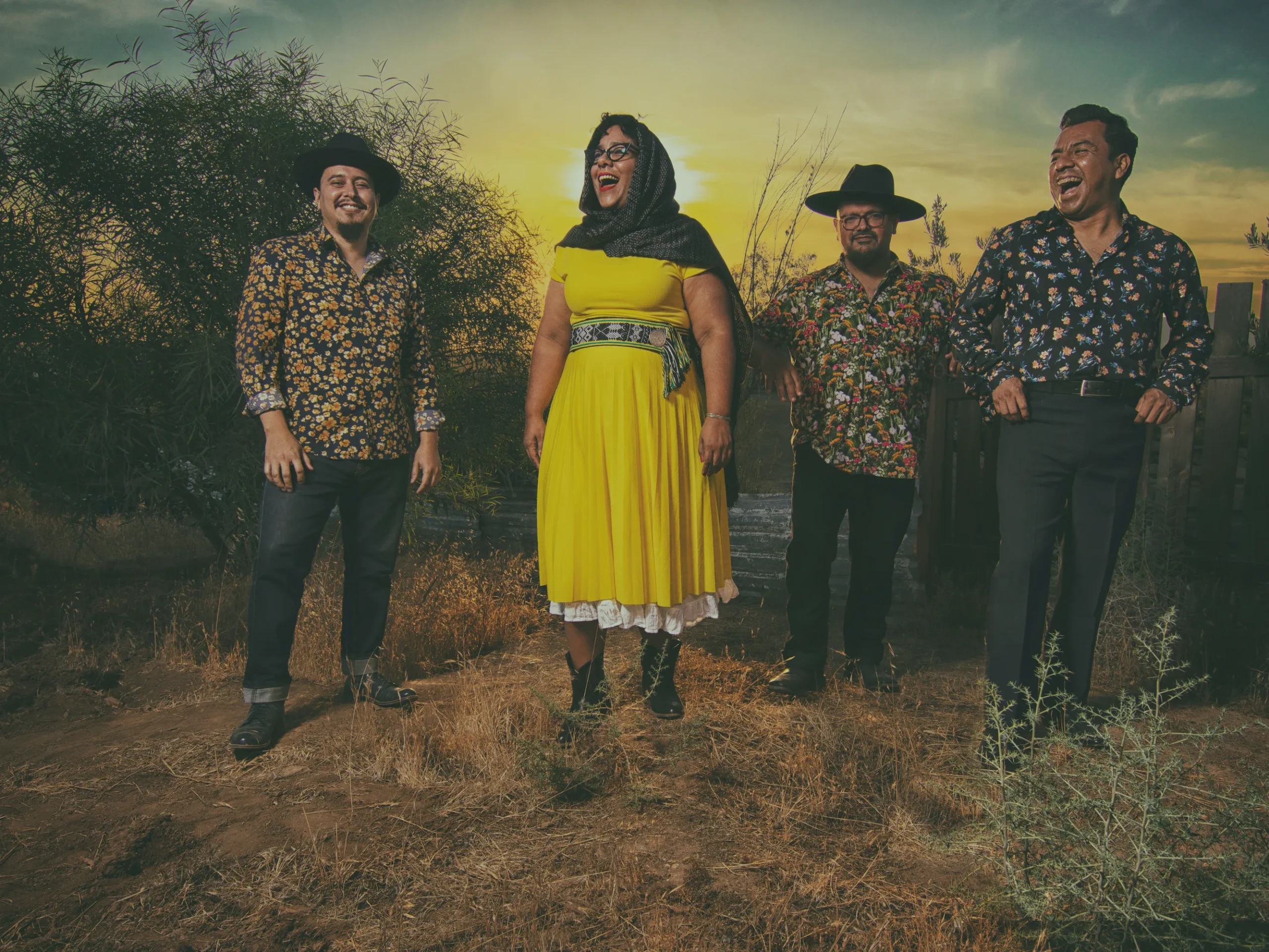La Santa Cecilia regresa a la CDMX – UNplugged News